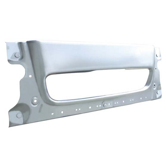 Freightliner Chrome Bumper with Tow Hole | Big Rig Chrome Shop